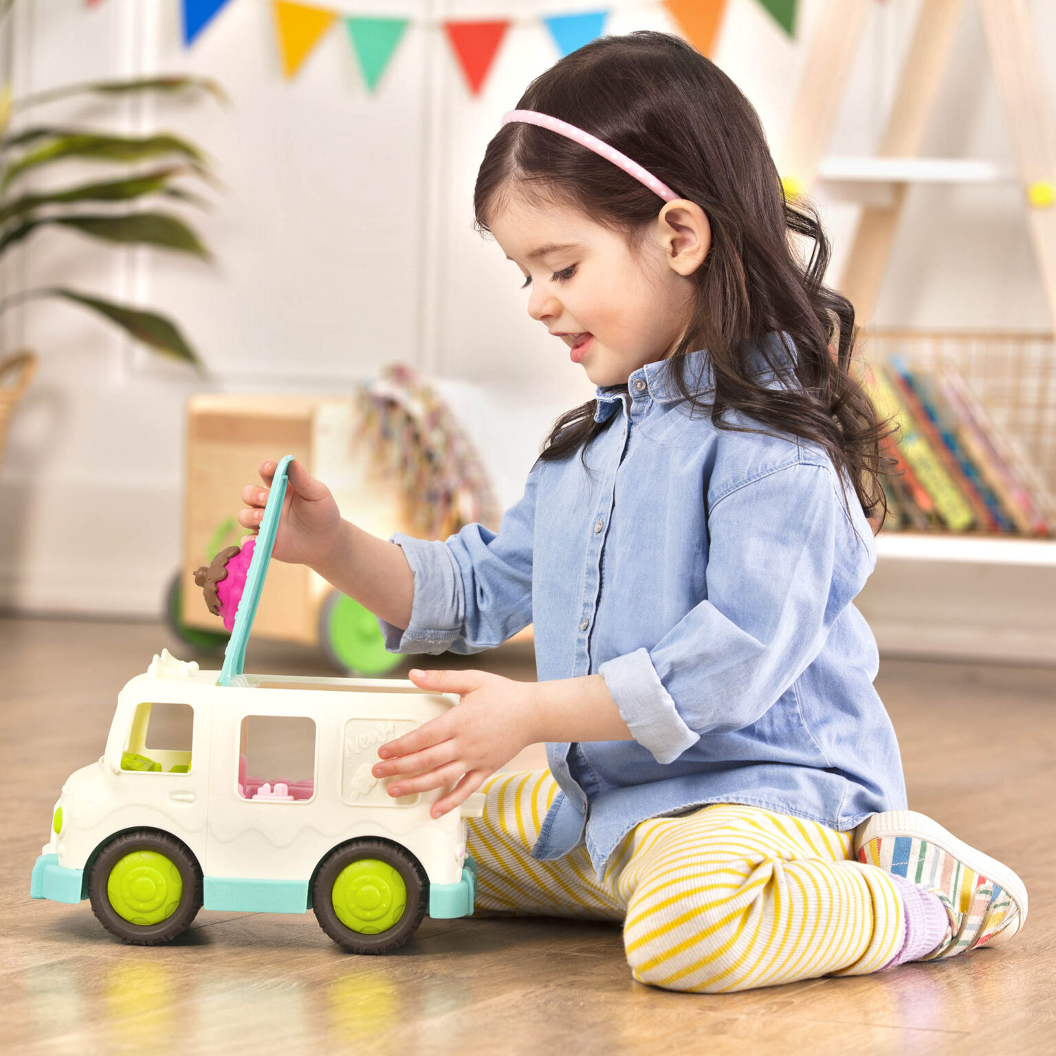 Ice Cream Truck | Toy Ice Cream Van | Wonder Wheels